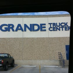 CAVENDER GRANDE FORD - 4562 I-10, San Antonio, Texas - Commercial Truck ...