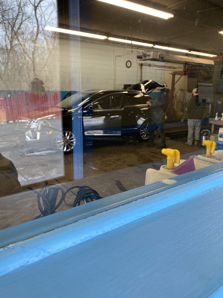 PARKWAY AUTO WASH - 28 Reviews - 7345 N Middlebelt Rd, Westland ...