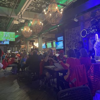 INK N IVY - Updated August 2025 - 610 Photos & 839 Reviews - 222 S ...