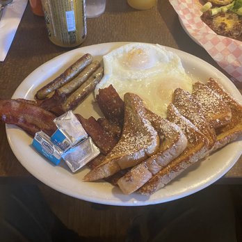 RUSTY TRACTOR FAMILY RESTAURANT - Updated August 2025 - 146 Photos ...