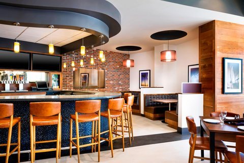 THE DEXTRO - Updated December 2025 - 379 Photos & 449 Reviews - 1617 ...