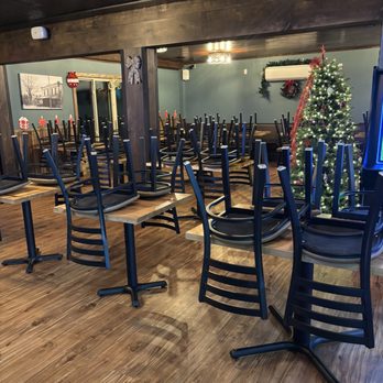 PERRYTOWN TAP HOUSE - Updated October 2025 - 64 Photos & 24 Reviews ...