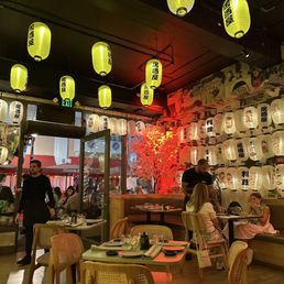 PAPERFISH SUSHI - Updated December 2025 - 476 Photos & 285 Reviews ...