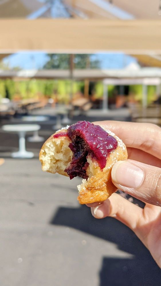 PIP’S ORIGINAL DOUGHNUTS & CHAI - 4278 Photos & 2890 Reviews - 4759 NE ...