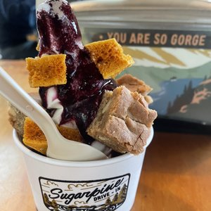 SUGARPINE DRIVE-IN - 772 Photos & 436 Reviews - 1208 E Historic ...