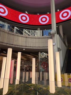 TARGET - Updated January 2026 - 170 Photos & 187 Reviews - 900 Nicollet ...