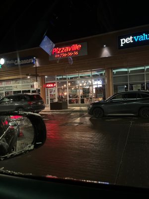 PIZZAVILLE - Updated October 2025 - 60 Photos & 16 Reviews - 85 Laird ...