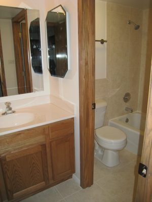 CARROLL SQUARE APARTMENTS - Updated June 2026 - 648 Carroll Square, Elk ...