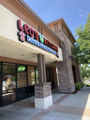 LEO’S KITCHEN - 434 Photos & 425 Reviews - 7441 Foothills Blvd ...