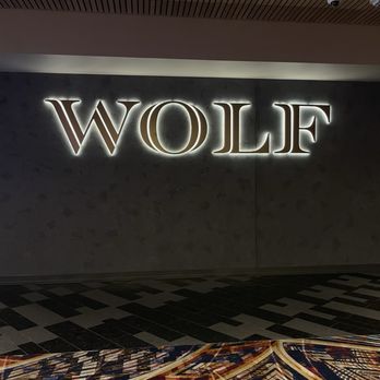 WOLF BY VANDERPUMP AT CAESARS REPUBLIC LAKE TAHOE - Updated January ...