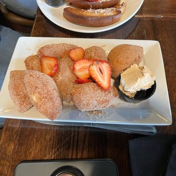 TWO J’S GRILLE - Updated September 2025 - 40 Photos & 112 Reviews ...