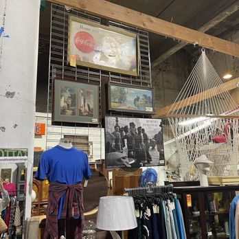 SEATTLE ANTIQUES MARKET - Updated January 2026 - 179 Photos & 90 Real ...