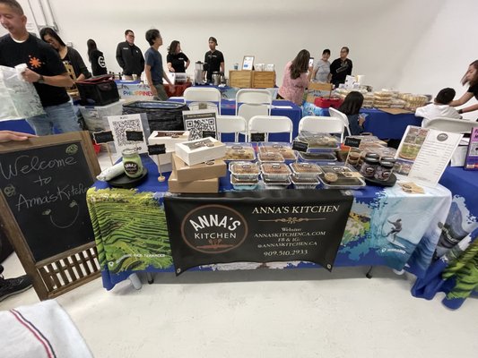 ANNA’S KITCHEN - 53 Photos - Smiderle Lp, Ontario, California ...