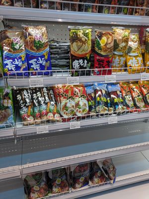 AXIA STATION - Updated April 2025 - 25 Photos - 147 Rideau Street ...