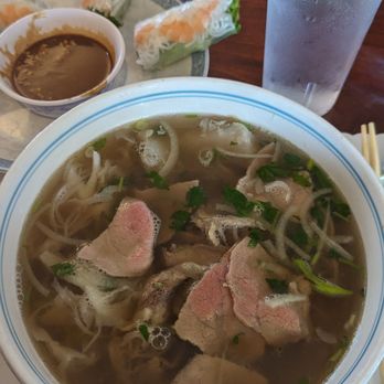 PHO VIET - Updated February 2025 - 425 Photos & 563 Reviews - 555 E ...