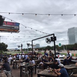 BOMBSHELLS RESTAURANT & BAR - Updated July 2025 - 268 Photos & 531 ...