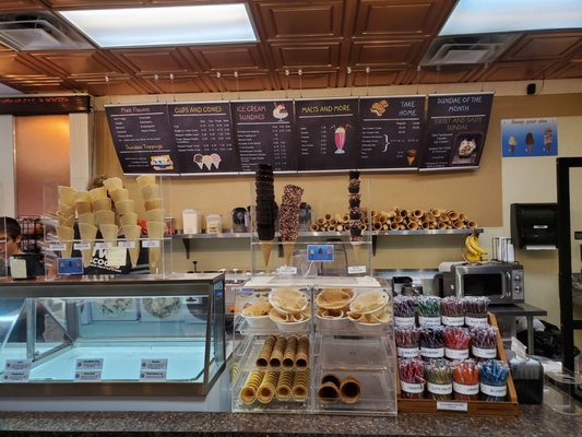 TWO SCOOPS - Updated August 2025 - 59 Photos & 81 Reviews - 1918 2nd ...