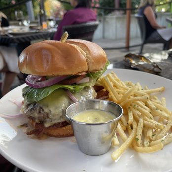 EPULO BISTRO - Updated January 2025 - 501 Photos & 541 Reviews - 190 ...