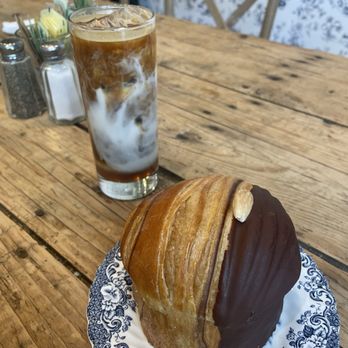 MAMAN - Updated December 2024 - 80 Photos & 20 Reviews - 5801 Sunset Dr ...