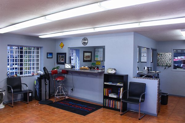 RAY FREY AUTO CENTER - Updated October 2025 - 26 Photos & 190 Reviews ...