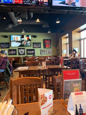 BOSTON PIZZA - Updated October 2025 - 11 Photos & 40 Reviews - 6455 ...