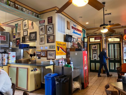 PARKWAY BAKERY & TAVERN - 3023 Photos & 2404 Reviews - 538 Hagan Ave ...