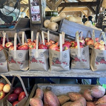 GOODWIN BROS FARM STAND - Updated December 2025 - 14 Photos & 11 ...