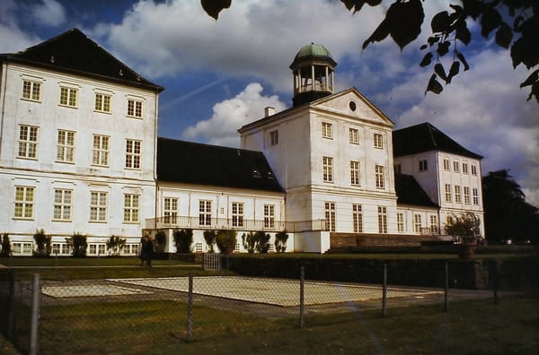 SCHLOSS GRAVENSTEIN - Updated September 2025 - Graasten Slot 0, Gråsten ...