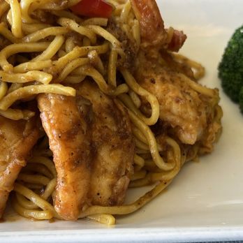 YINDEE THAI RESTAURANT - Updated July 2024 - 190 Photos & 159 Reviews ...