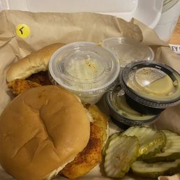 HOT CHICKEN ALLEY - Updated December 2025 - 268 Photos & 408 Reviews ...