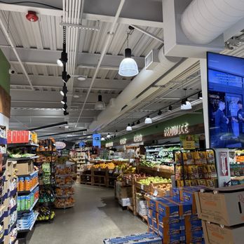 EMISH MARKET - Updated November 2025 - 277 Photos & 157 Reviews - 2040 ...