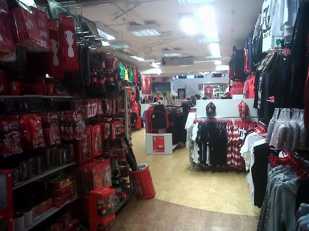 Liverpool FC Shop - Gift Shops - 48 Eastgate Street, Chester, Cheshire ...