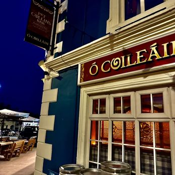 PAT COLLINS BAR AND RESTAURANT - Updated August 2025 - 54 Photos & 40 ...