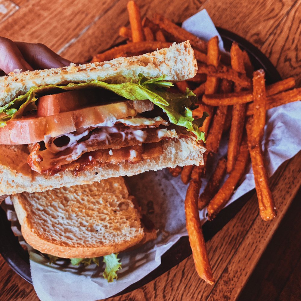 SIDESTREET GRILLE & PUB - Updated July 2024 - 34 Photos & 29 Reviews ...