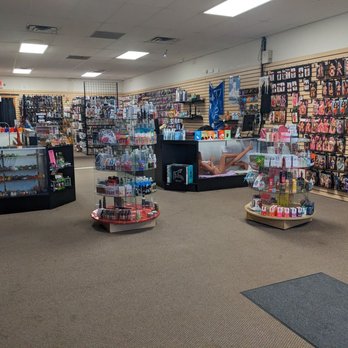 WIXOM INTIMATE IDEAS - Updated October 2025 - 13 Photos - 47740 Pontiac ...