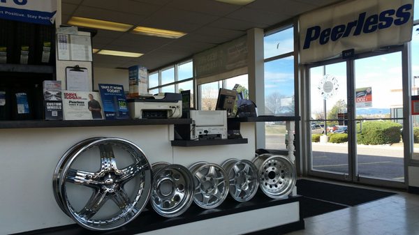 GILLS POINT S TIRE & AUTO SERVICE - Updated August 2025 - 10 Photos ...