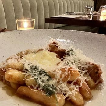 SPRING - Updated January 2025 - 526 Photos & 223 Reviews - 36 Mill St ...