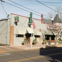 SQUAN TAVERN - Updated September 2025 - 93 Photos & 196 Reviews - 15 ...