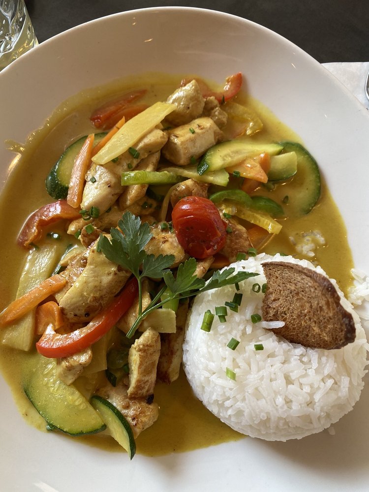 NANNIS - Updated April 2024 - 68 Photos - Innsbrucker Str. 24, Seefeld ...