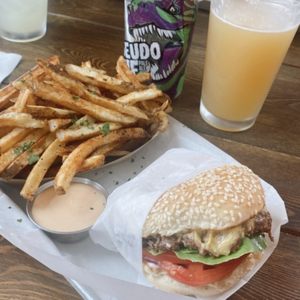 VALLEY BURGER - 10 Photos & 19 Reviews - 1004 Menomonie St, Eau Claire ...