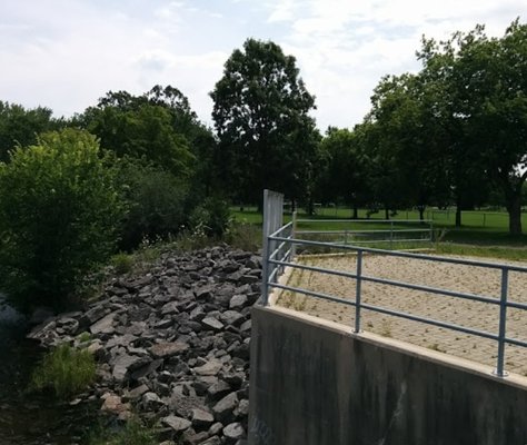 RIVERSIDE PARK - Updated October 2025 - 10 Photos - 373 Moira Street E ...