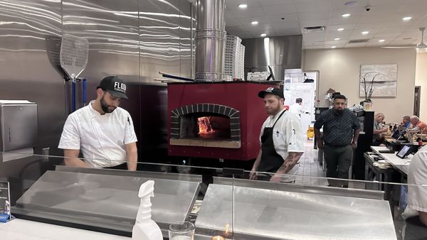 FLOZA CRAFT PIZZA - Updated December 2025 - 25 Photos & 49 Reviews ...