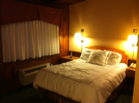 WILSON LODGE & COTTAGES - 24 Photos & 35 Reviews - 465 Lodge Dr ...