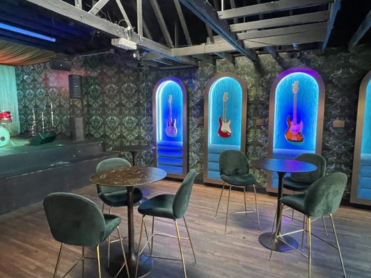 INN CAHOOTS - Updated January 2026 - 124 Photos & 39 Real Reviews ...