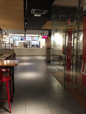 KFC - Updated December 2025 - C. C. Meridiano, Santa Cruz de Tenerife ...