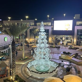 REGAL NORTH HOLLYWOOD - Updated November 2025 - 379 Photos & 197 ...