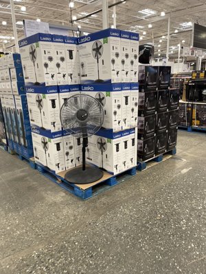 COSTCO - Updated March 2025 - 77 Photos & 89 Reviews - 330 W Dimond ...