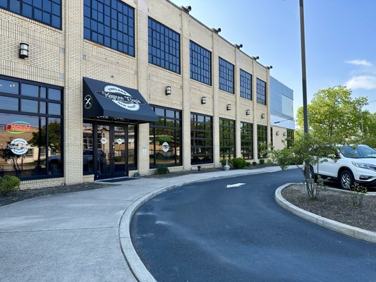 KAYCEE RAY’S SPORTS BAR & PUB - Updated August 2025 - 52 Photos & 21 ...