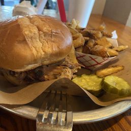 THE PIG & PINT - Updated December 2025 - 1155 Photos & 1207 Reviews ...