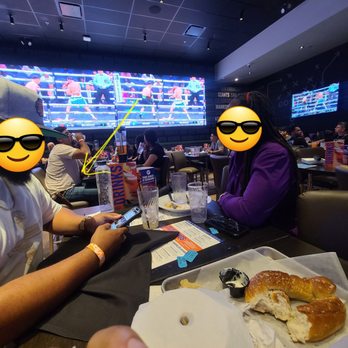 DAVE & BUSTER’S MODESTO - Updated October 2024 - 261 Photos & 191 ...